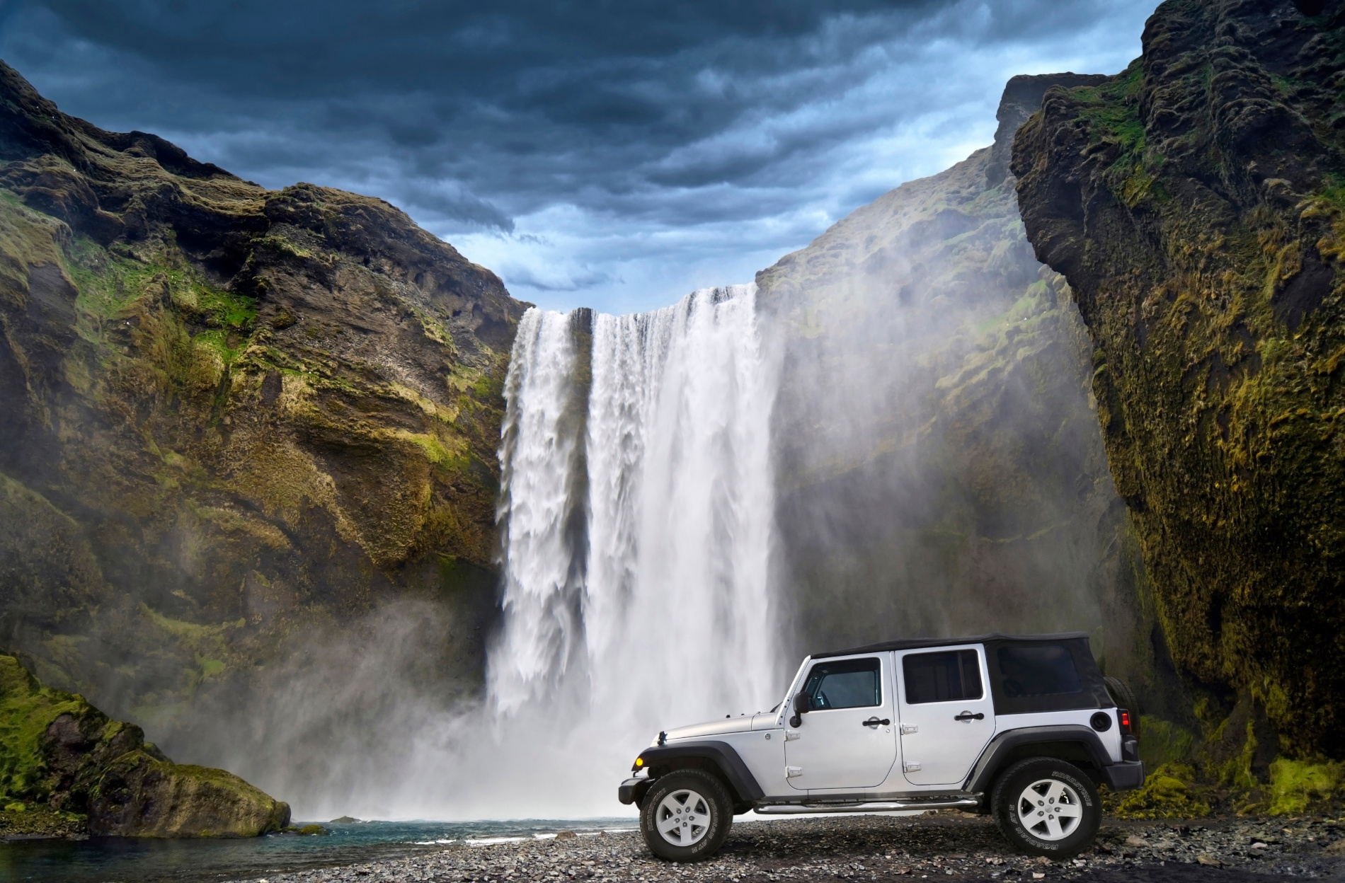 4 Luxury vehicles for an unmatched off-road experience – Motozite